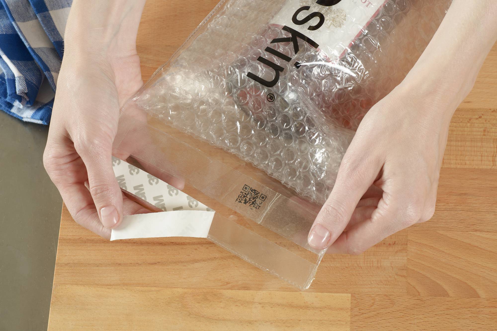 New Zealand Herald: WineSkin - WineSkin Bottle Transport Bag